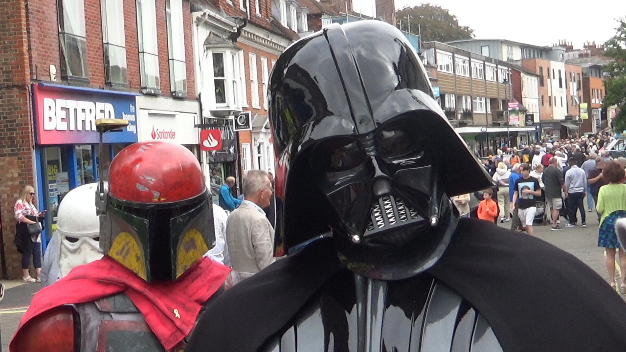 The Sound of Sunday at the Alton Classic Car Show – Hospital Radio ...