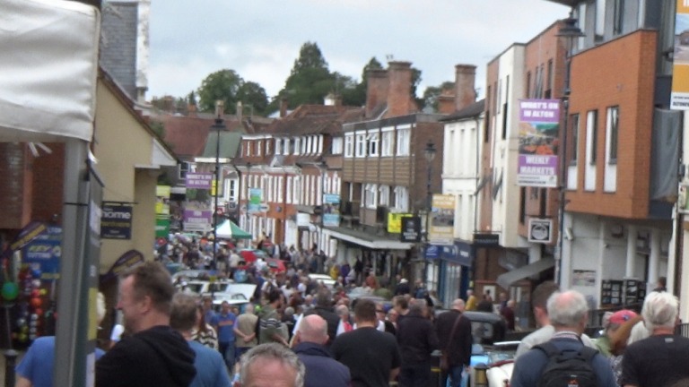 Alton Lions Classic Car Show 2025 – Hospital Radio Basingstoke